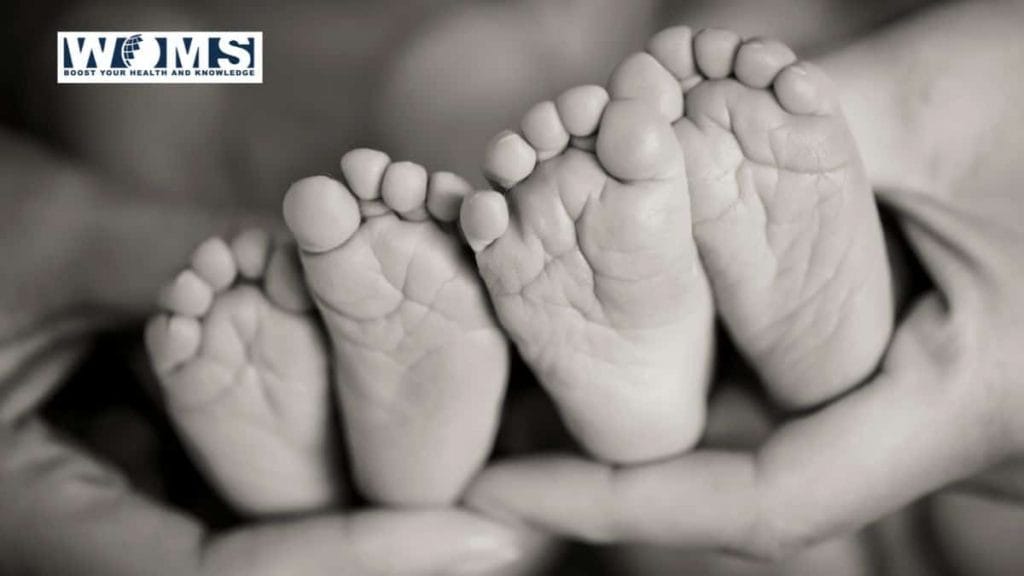 19-year-old woman gives birth to twins with different biological ...